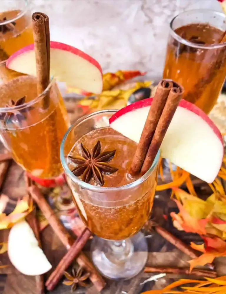 Fall Cocktail Ideas: 37 Apple Cider Cocktails to Sip in Autumn