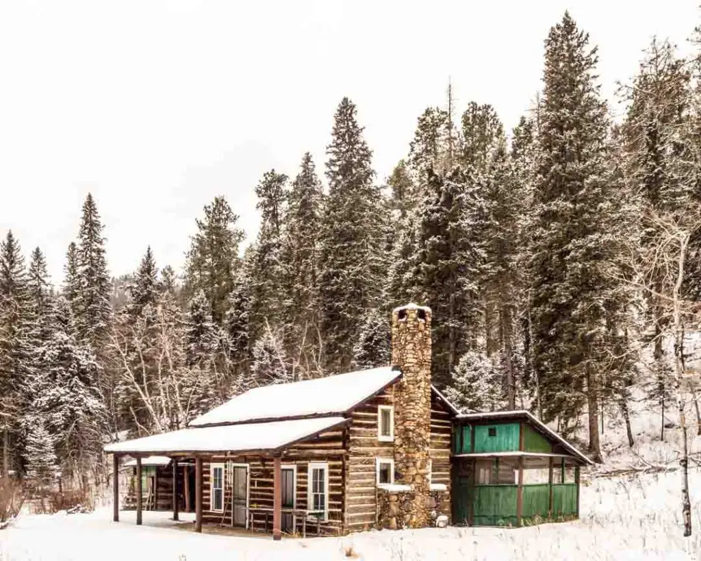 10 Magical Midwest Christmas Getaways